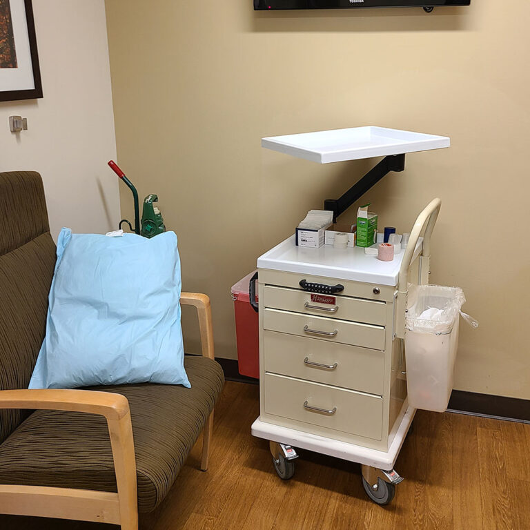 3123 - IV Start Cart - Harloff